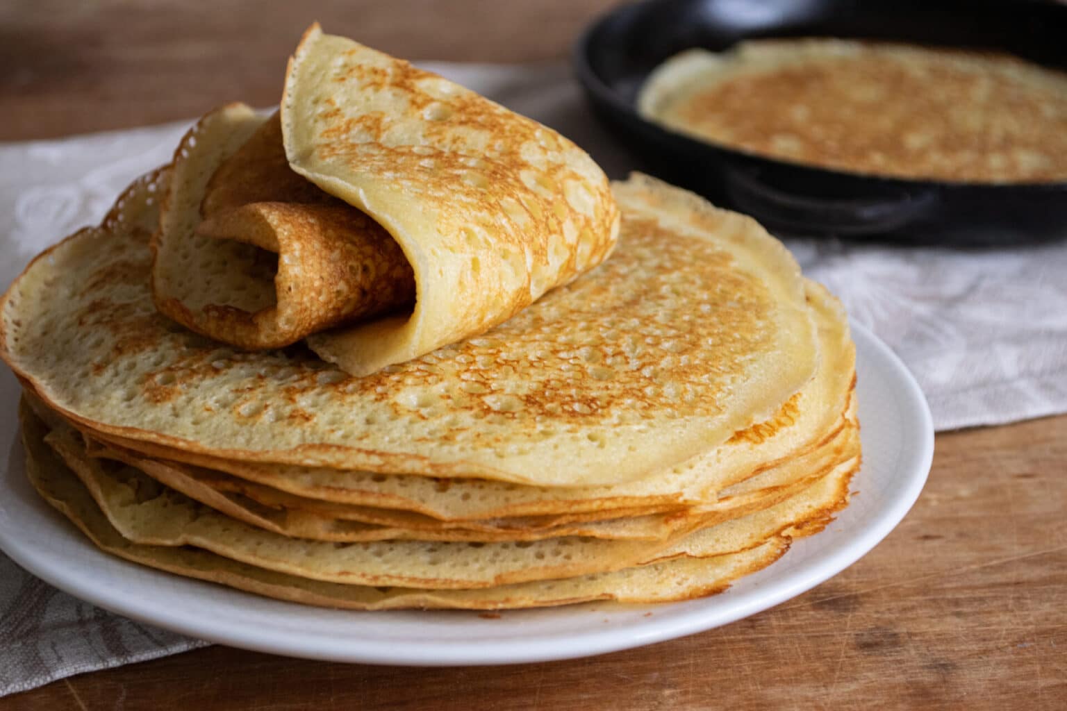 Crepes vs Pancakes: What Is a Crepe & How They’re Different